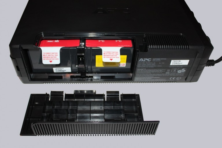 APC Back-UPS Pro 900 UPS Review Layout, design and features